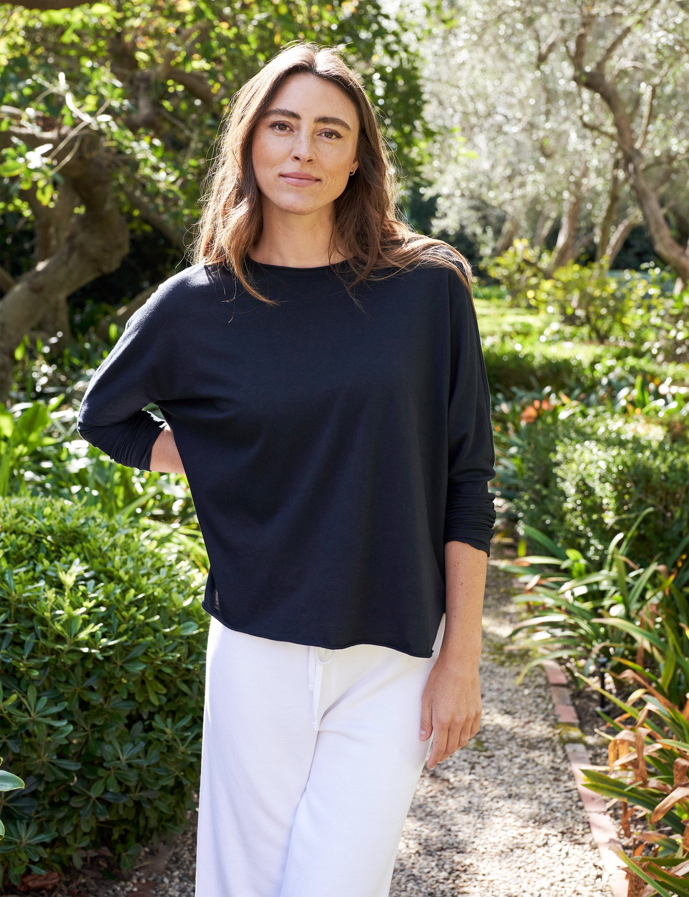Anna, Long-Sleeve Capelet, Navy – ReLoved by Frank & Eileen